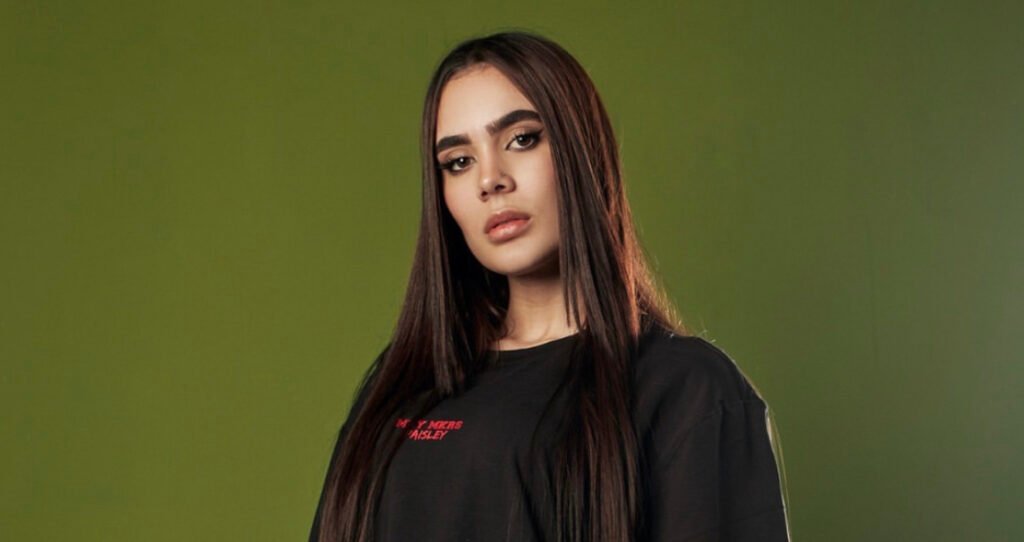 Salomé Brun, la voz revelación del hit "Real Gangsta Love" - Billboard ...
