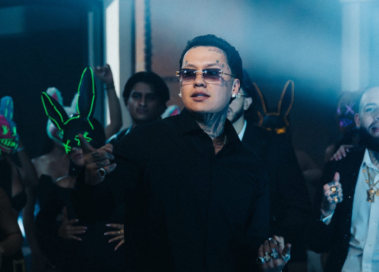 Blessd lanza su EP de trap 'ExtraditaBlessd' - Billboard Argentina ...